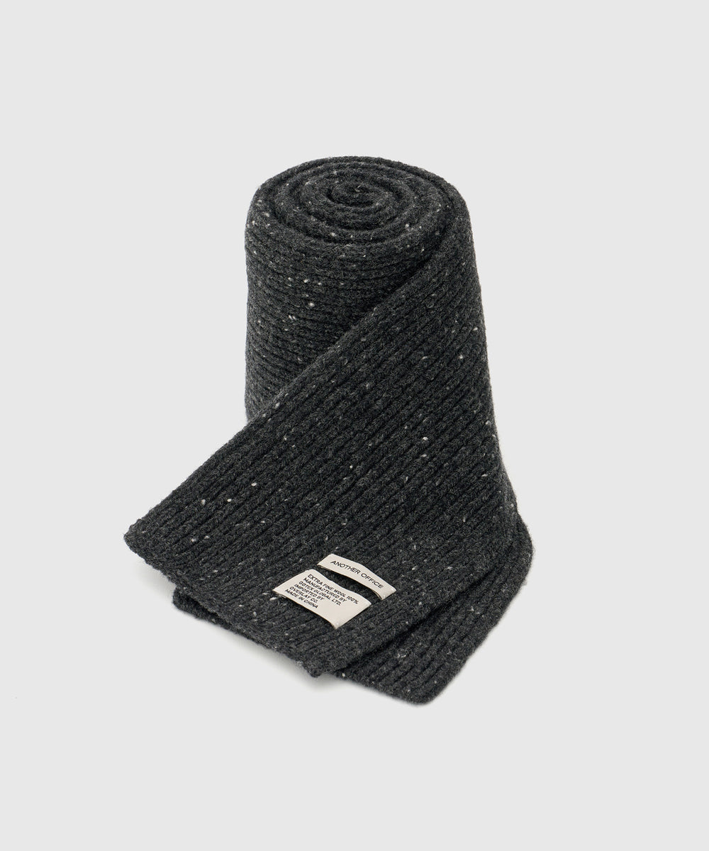 【ANOTHER OFFICE】LAYER MUFFLER / DONEGAL NOIR – Butterfly Clutch